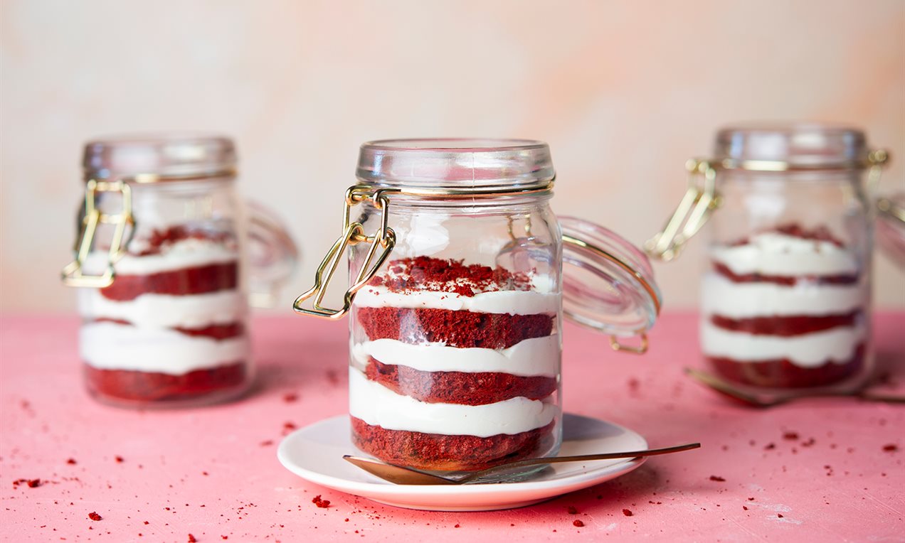 Red Velvet dessert Recept | Dr. Oetker